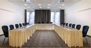 Conference Room Furniture Layouts You Can Create | Direct Office
