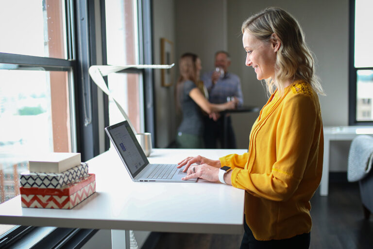8 Benefits of Standing Desk - Direct Office Furniture